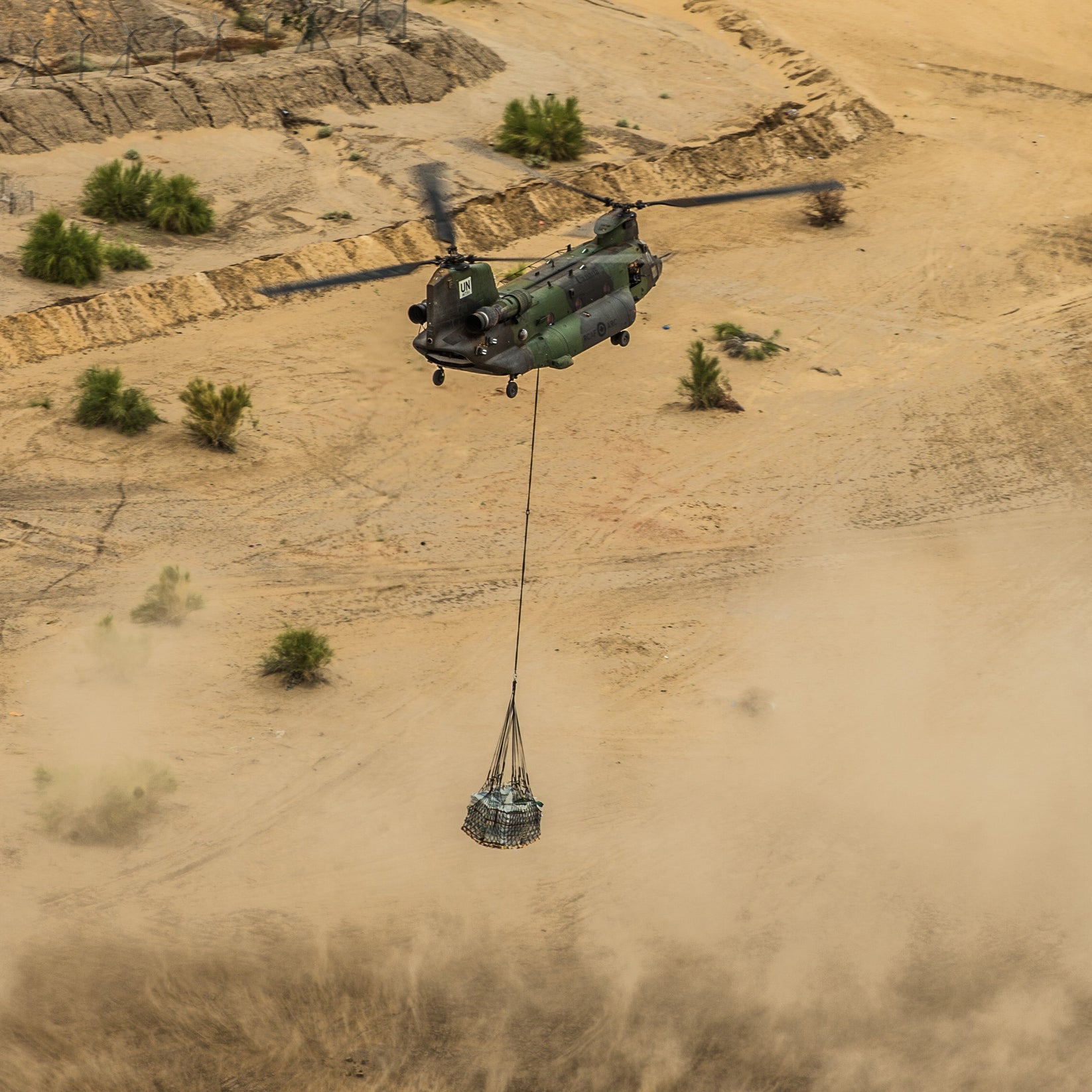 Military Helicopter Underslung Cargo Nets – Barry Cordage